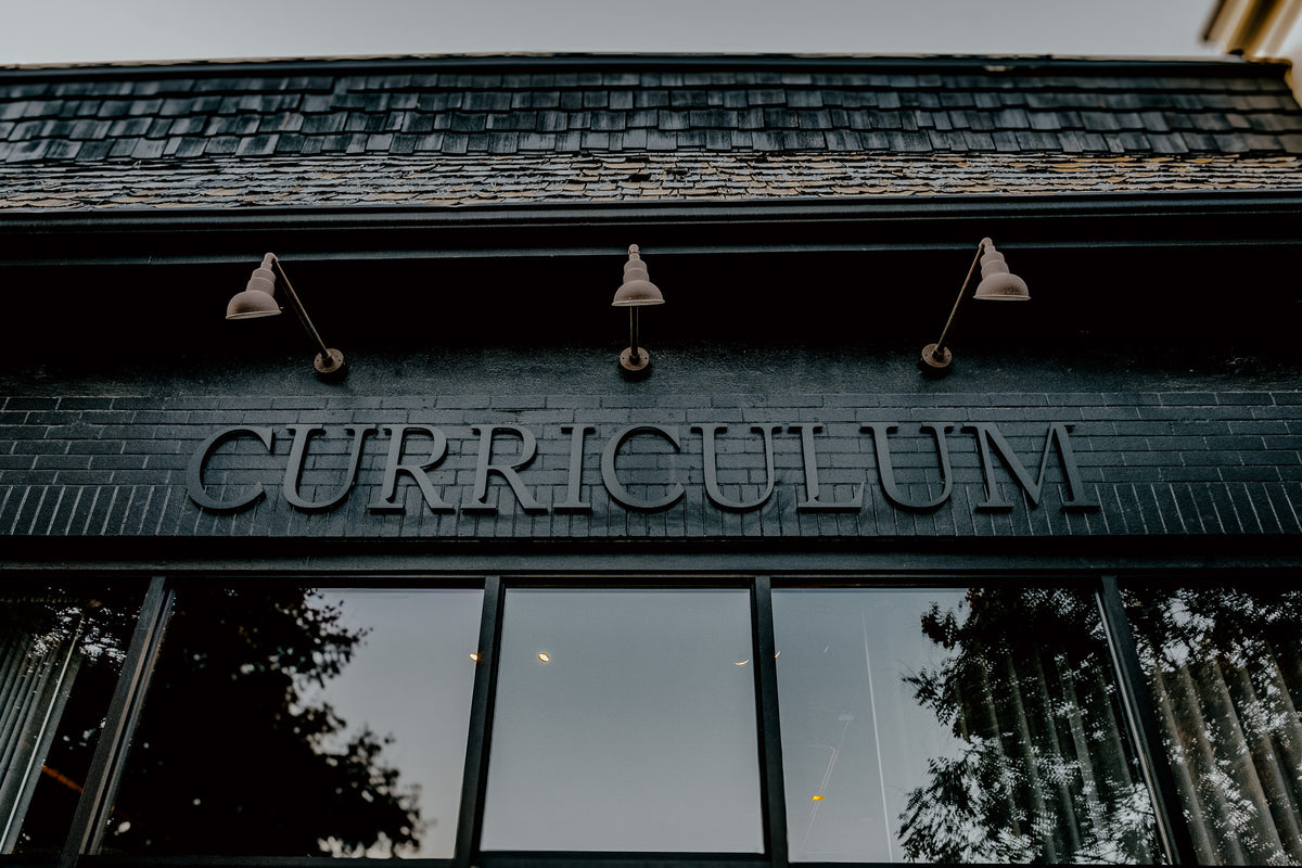 CONTACT – CURRICULUM